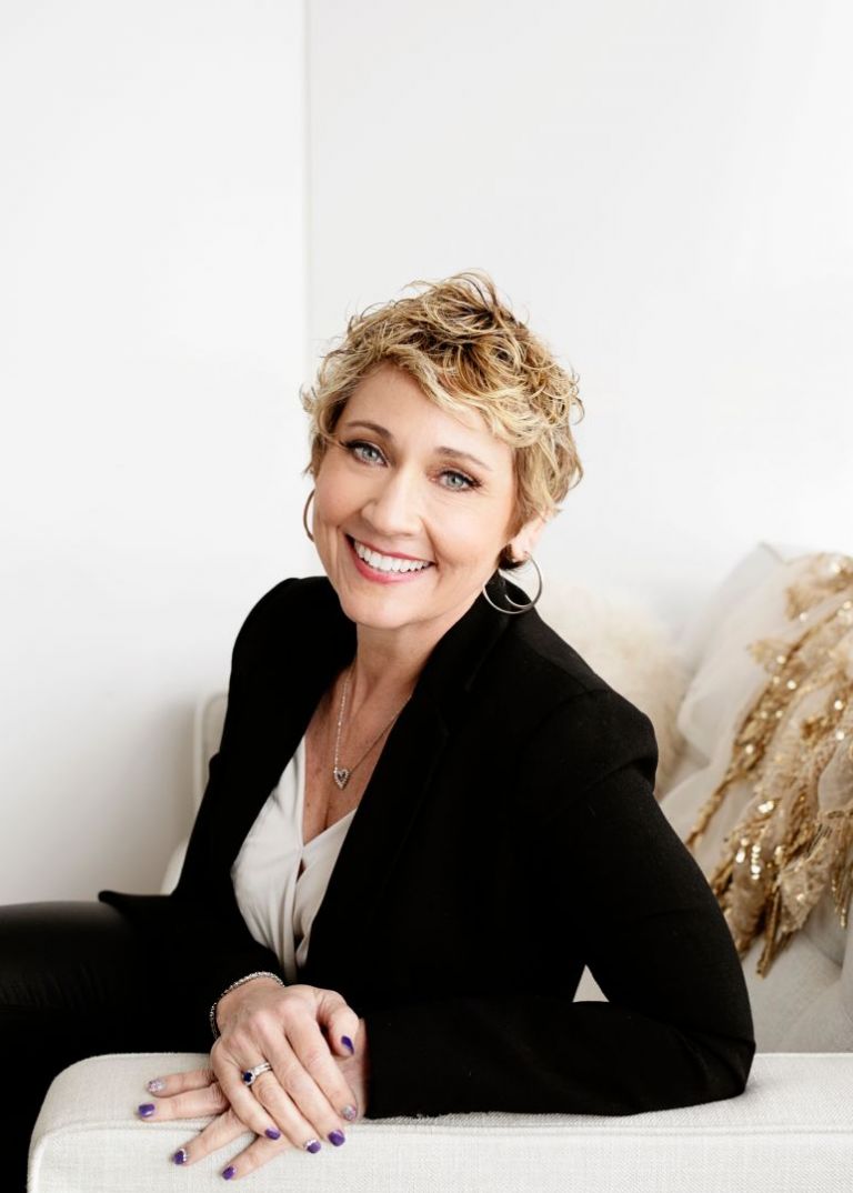 Meet Dr. Lisa Cooney | Author, Speaker, Coach & Facilitator of Change ...