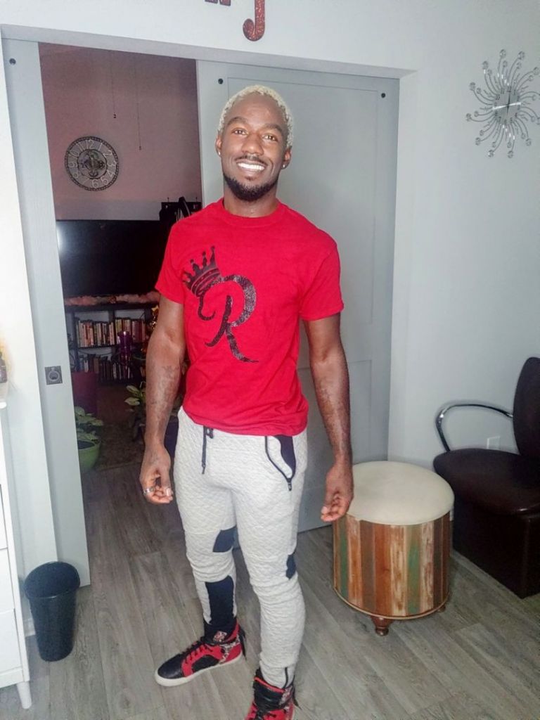 Meet Ryan Jesse | Cosmetologist - SHOUTOUT DFW