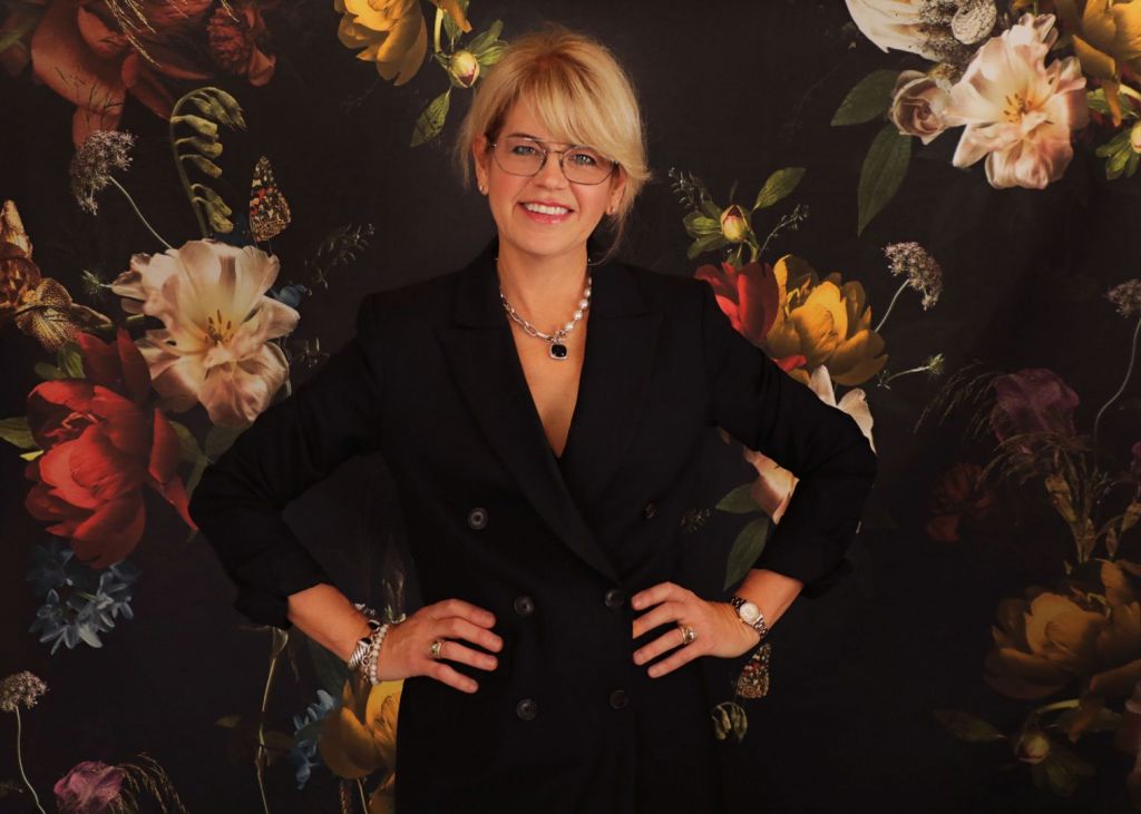 Meet Ruth Calvert | Owner - SHOUTOUT DFW