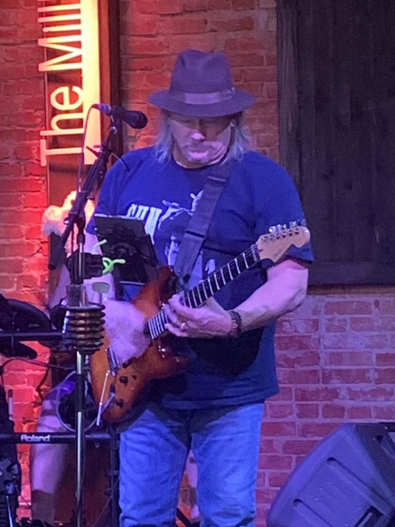 Meet Chip Davis | Artist, Performer, Guitarist-Singer - SHOUTOUT DFW