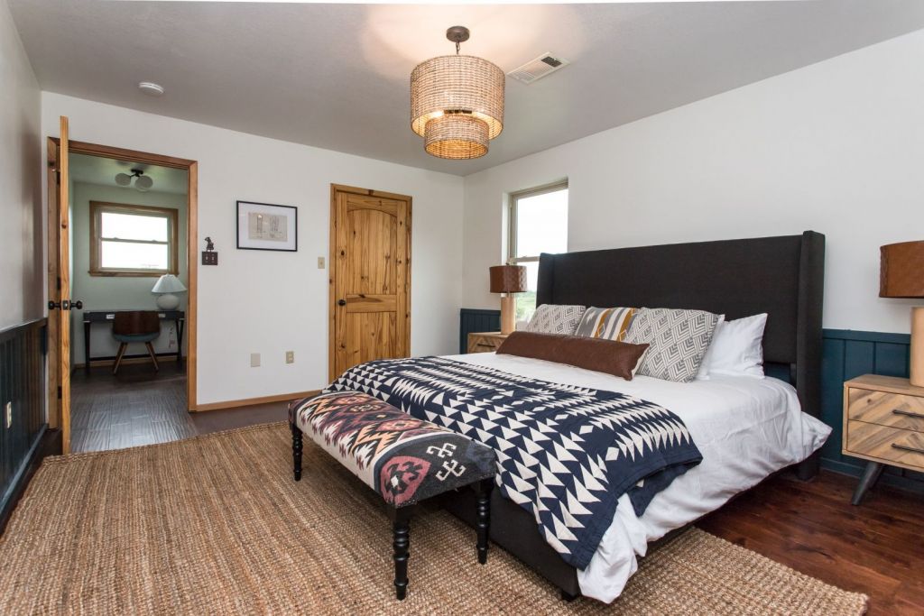 Meet Chantelle Farr | Owner & Operator Of La Golondrina Ranch & Retreat ...