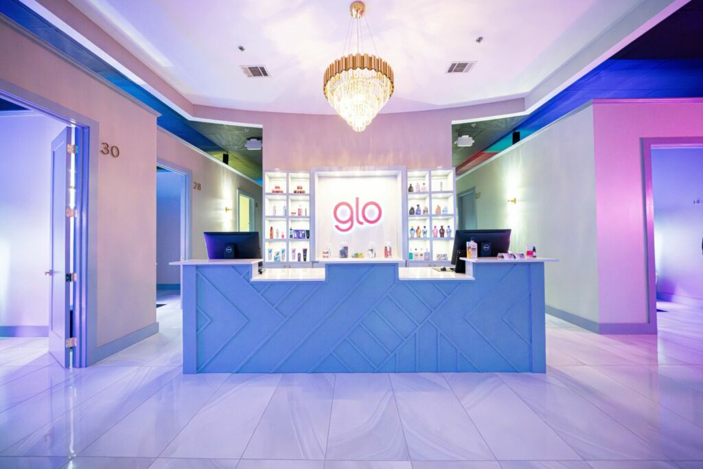 Meet Onyi Odunukwe | CEO and Founder of Glo Tanning - SHOUTOUT DFW