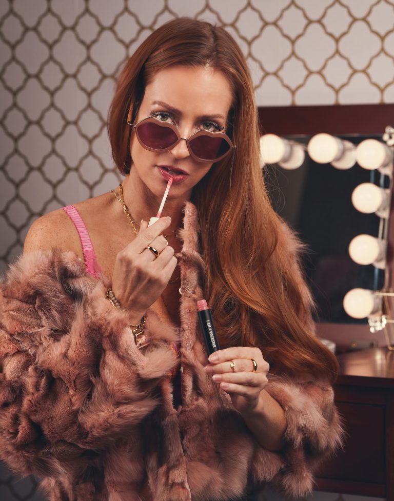 Meet Jennifer Brown | Model, Actor, Influencer, Mom, & World Traveler ...